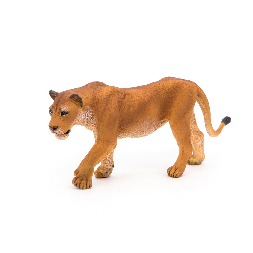 Lioness Figurine - Wildlife | Papo France